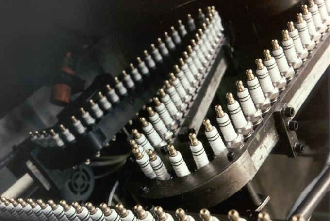 K6RTC automobile spark plug good performance match for NGK BKR6ES Denso ...